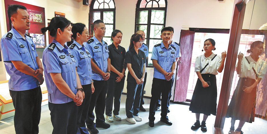 PARTY'S EIGHT-POINT CODE SETS SELF-DISCIPLINE BENCHMARK - Chinadaily.com.cn